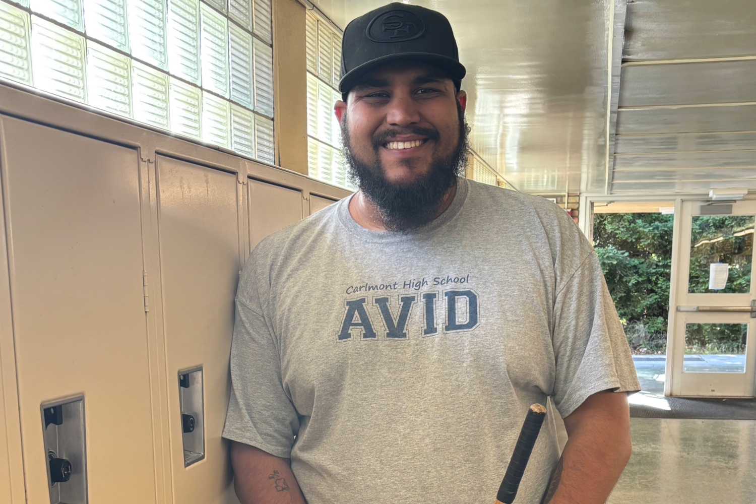 Night custodian spreads kindness at Carlmont – Scot Scoop News